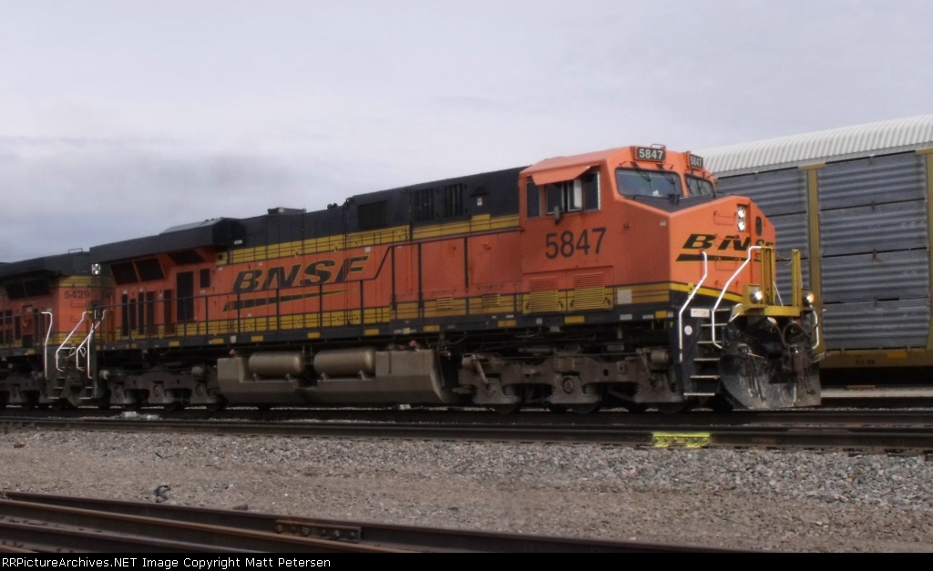 BNSF 5847